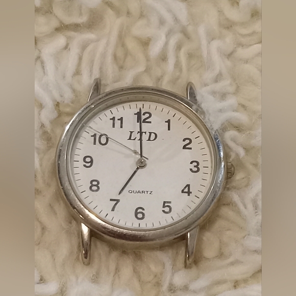 Wall Decor | Ltd Silver Watch Face | Poshmark